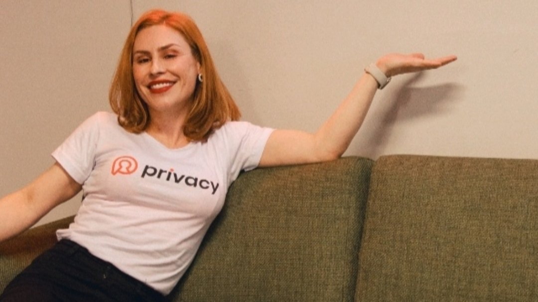 Emme White fala sobre nova fase da carreira atuando na Privacy ...